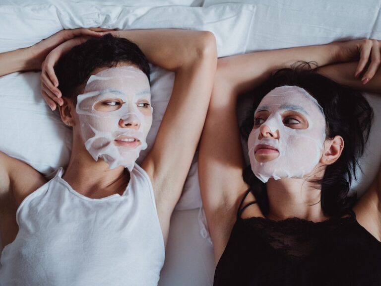 √ 5 Penyebab Bau Ketiak dan Cara Menghilangkannya